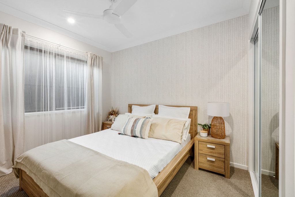 Edgewater 220 Display by GJ Gardner, QLD - Price, Floorplans, Facades ...